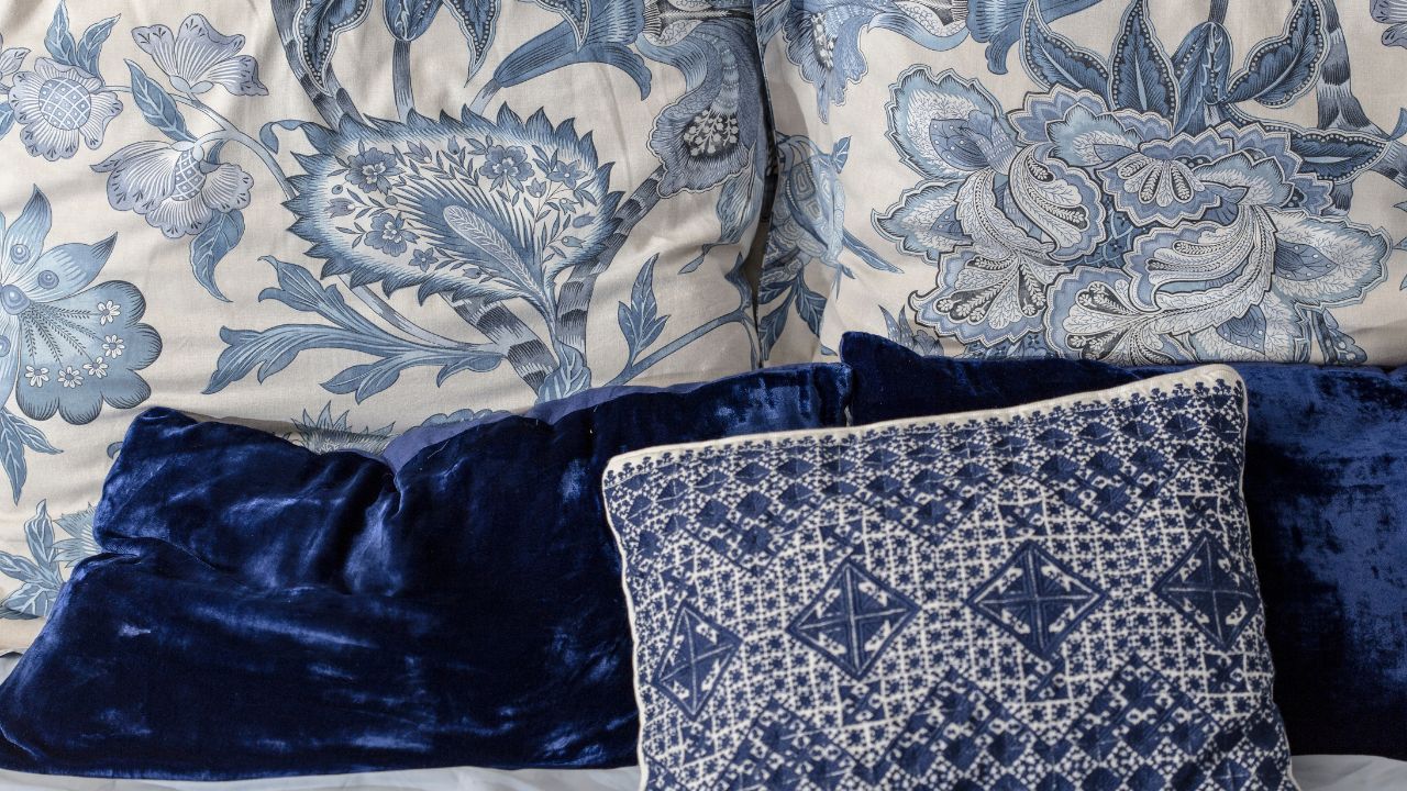 How to Clean Pillows Without Ruining Them - MyClean